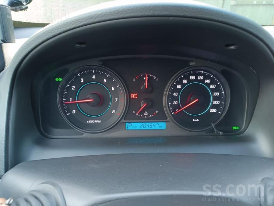 Chevrolet Captiva 2013 Rīga, ar dzinēja tilpumu 2.40 L un nobraukumu 206 tūkst. km par 5500 €, foto 9 vietnē AUTOMOTO.COM.LV