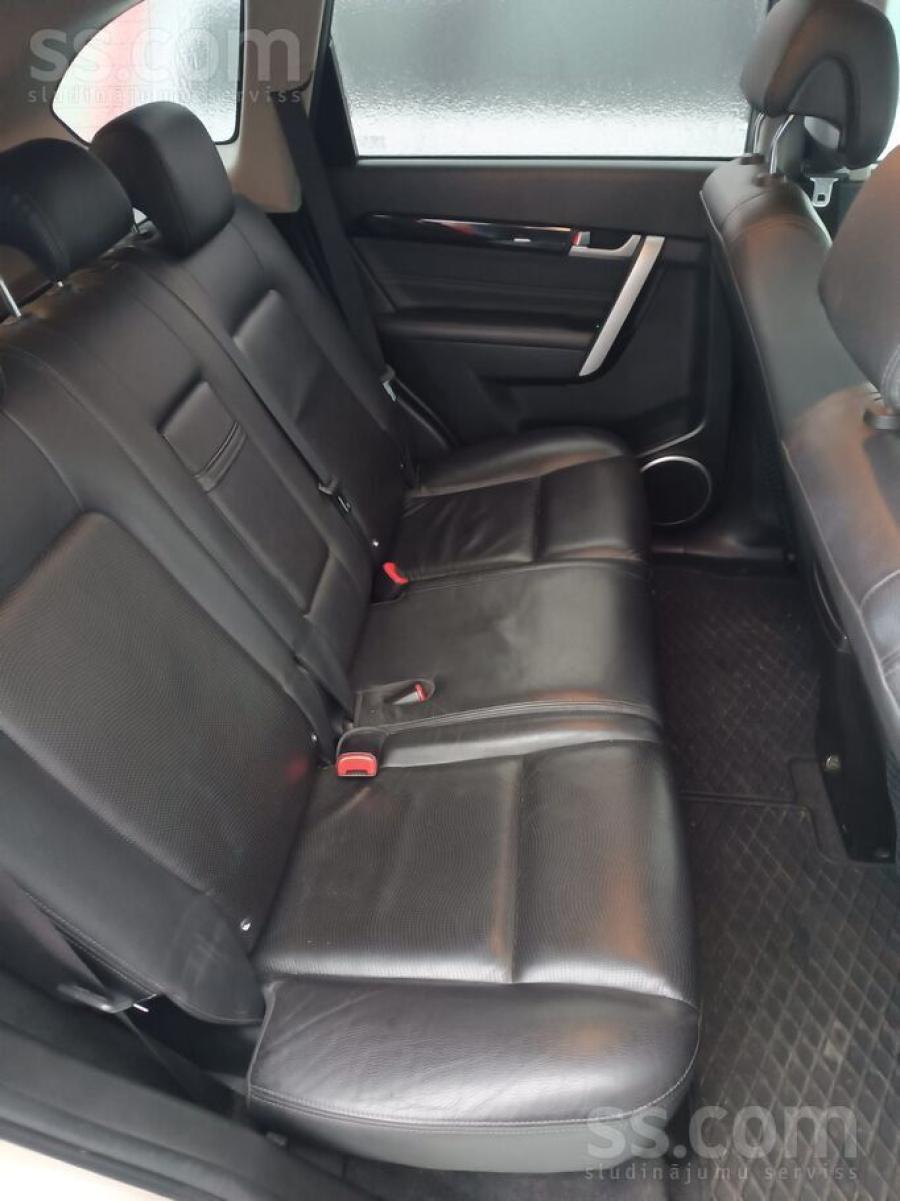 Chevrolet Captiva 2013 Rīga, ar dzinēja tilpumu 2.40 L un nobraukumu 206 tūkst. km par 5500 €, foto 12 vietnē AUTOMOTO.COM.LV