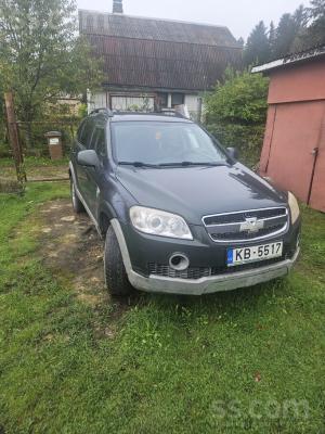 Green Chevrolet Captiva 2006 in Riga, with an engine capacity of 2.40 L and mileage of 316 thousand km for 900 €, photo  on AUTOMOTO.COM.LV