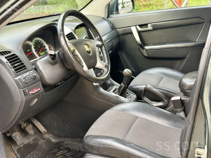 Zaļš Chevrolet Captiva 2006 Rīga, ar dzinēja tilpumu 2.40 L un nobraukumu 315 tūkst. km par 1850 €, foto 9 vietnē AUTOMOTO.COM.LV