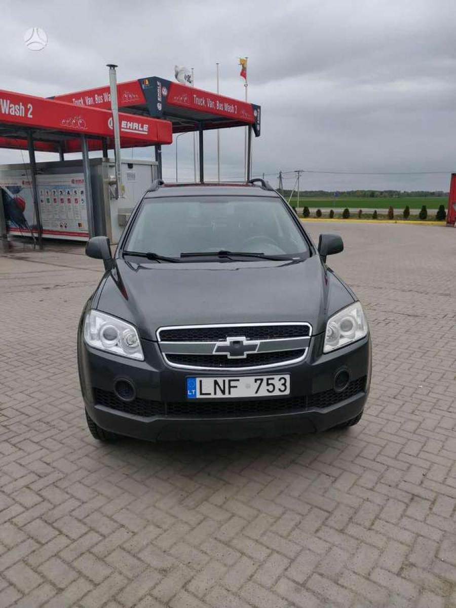 Green Chevrolet Captiva 2007 in Joniskis, with an engine capacity of 1.99 L and mileage of 285 thousand km for 3000 €, photo 1 on AUTOMOTO.COM.LV