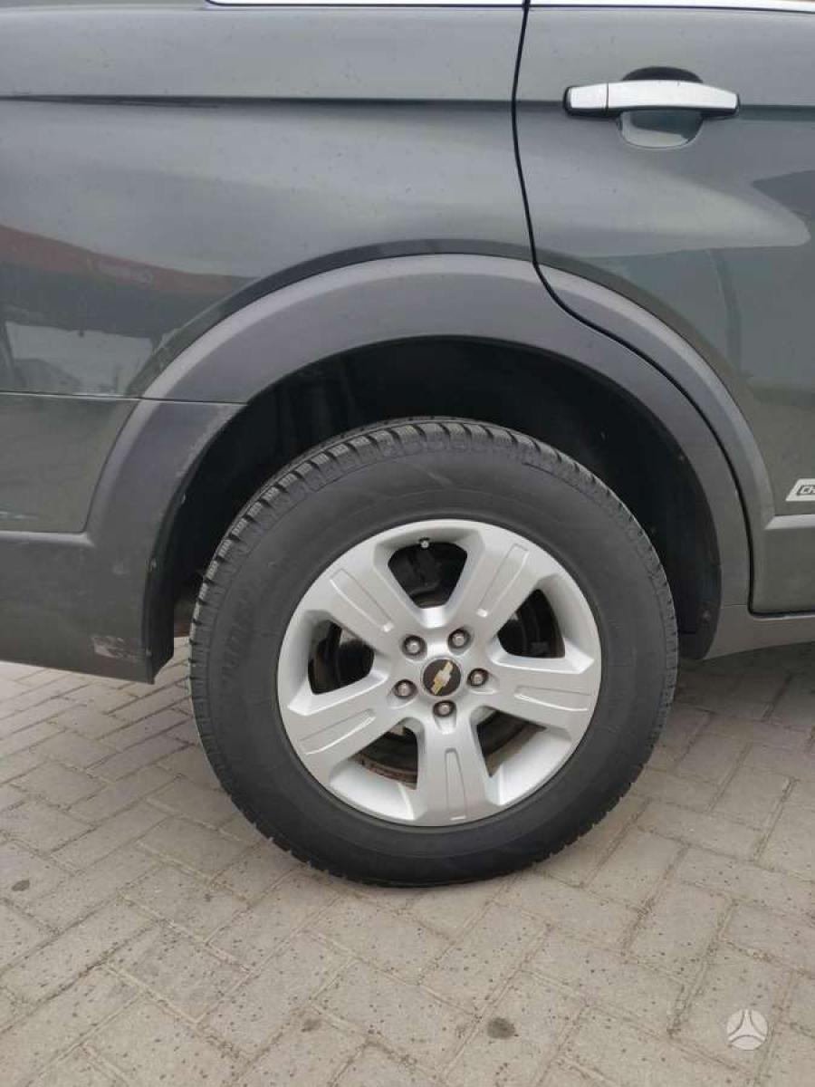 Green Chevrolet Captiva 2007 in Joniskis, with an engine capacity of 1.99 L and mileage of 285 thousand km for 3000 €, photo 8 on AUTOMOTO.COM.LV