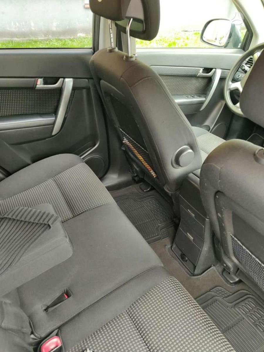 Green Chevrolet Captiva 2007 in Joniskis, with an engine capacity of 1.99 L and mileage of 285 thousand km for 3000 €, photo 11 on AUTOMOTO.COM.LV