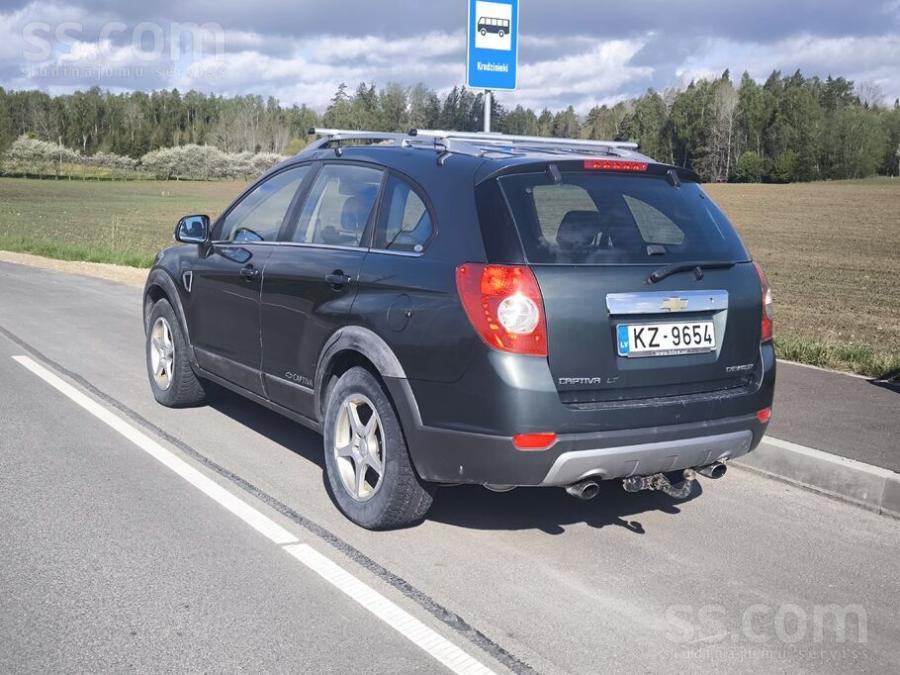 Zaļš Chevrolet Captiva 2008 Kuldīga, ar dzinēja tilpumu 2.00 L un nobraukumu 276 tūkst. km par 2600 €, foto 5 vietnē AUTOMOTO.COM.LV