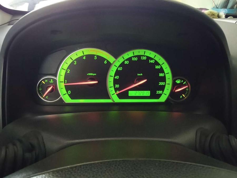 Green Chevrolet Captiva 2009 in Visaginas, with an engine capacity of 2.00 L and mileage of 273 thousand km for 3999 €, photo 9 on AUTOMOTO.COM.LV