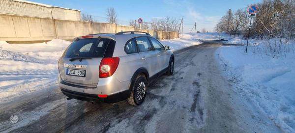 Grey Chevrolet Captiva 2006 in Vilnius, with an engine capacity of 2.41 L and mileage of 35 thousand km for 1600 €, photo 3 on AUTOMOTO.COM.LV