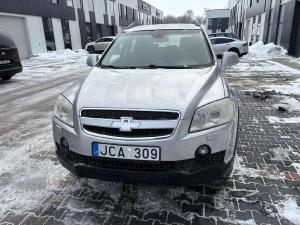 Grey Chevrolet Captiva 2006 in Vilnius, with an engine capacity of 2.41 L and mileage of 35 thousand km for 1600 €, photo 2 on AUTOMOTO.COM.LV