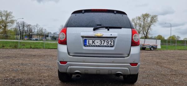 Grey Chevrolet Captiva 2006 in Riga, with an engine capacity of 2.00 L and mileage of 229 thousand km for 3999 €, photo 5 on AUTOMOTO.COM.LV