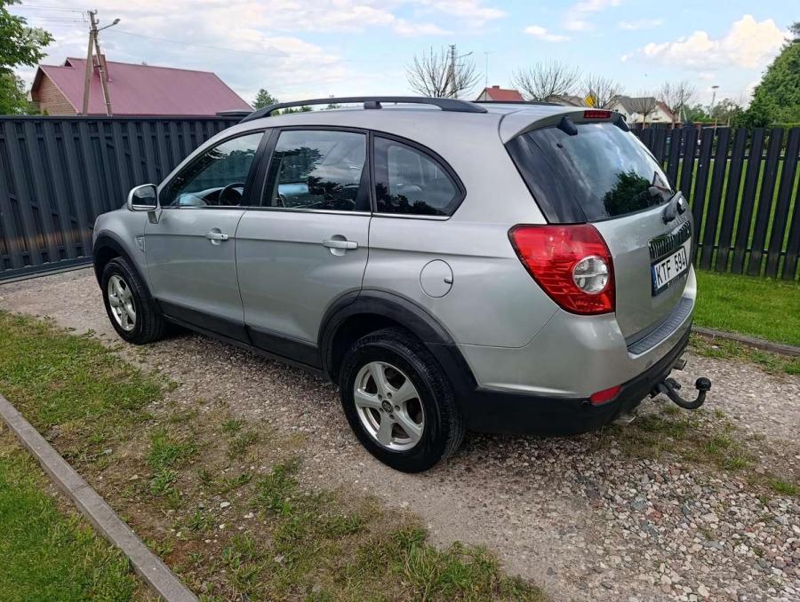 Pelēks Chevrolet Captiva 2006 Marijampole, ar dzinēja tilpumu 2.00 L un nobraukumu 305 tūkst. km par 2450 €, foto 8 vietnē AUTOMOTO.COM.LV