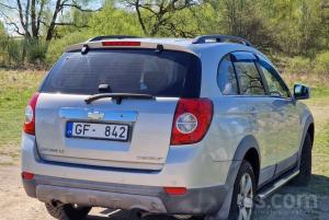 Pelēks Chevrolet Captiva 2006 Rēzekne, ar dzinēja tilpumu 2.00 L un nobraukumu 161 tūkst. km par 2850 €, foto 3 vietnē AUTOMOTO.COM.LV