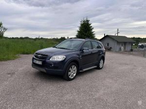 Grey Chevrolet Captiva 2006 in Utena, with an engine capacity of 2.00 L and mileage of 284 thousand km for 2750 €, photo  on AUTOMOTO.COM.LV