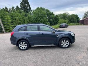 Grey Chevrolet Captiva 2006 in Utena, with an engine capacity of 2.00 L and mileage of 284 thousand km for 2750 €, photo 5 on AUTOMOTO.COM.LV