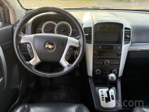 Pelēks Chevrolet Captiva 2006 Daugavpils, ar dzinēja tilpumu 2.00 L un nobraukumu 229 tūkst. km par 3550 €, foto 11 vietnē AUTOMOTO.COM.LV