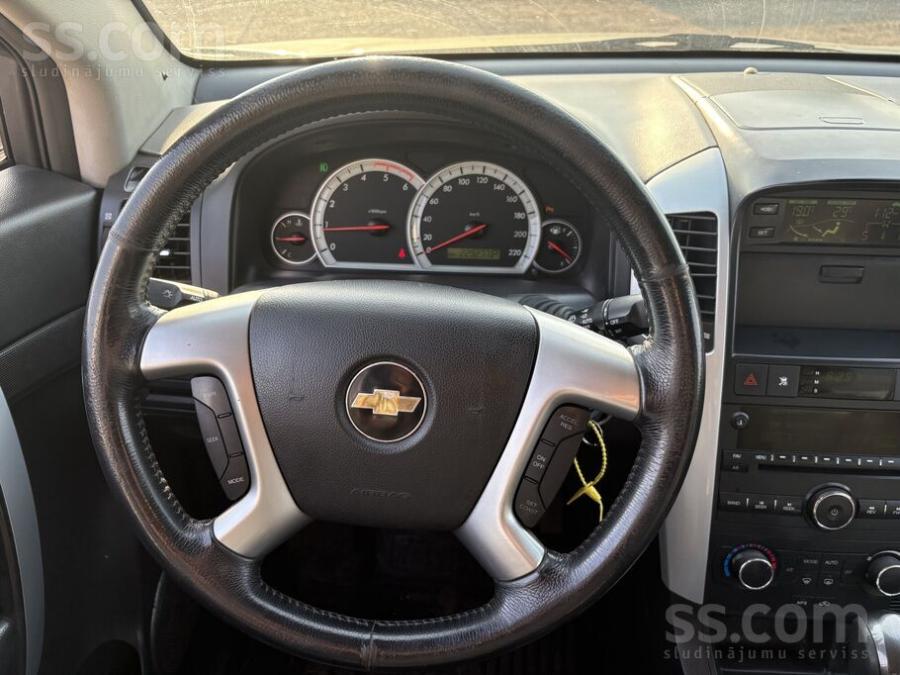Pelēks Chevrolet Captiva 2006 Daugavpils, ar dzinēja tilpumu 2.00 L un nobraukumu 229 tūkst. km par 3550 €, foto 13 vietnē AUTOMOTO.COM.LV