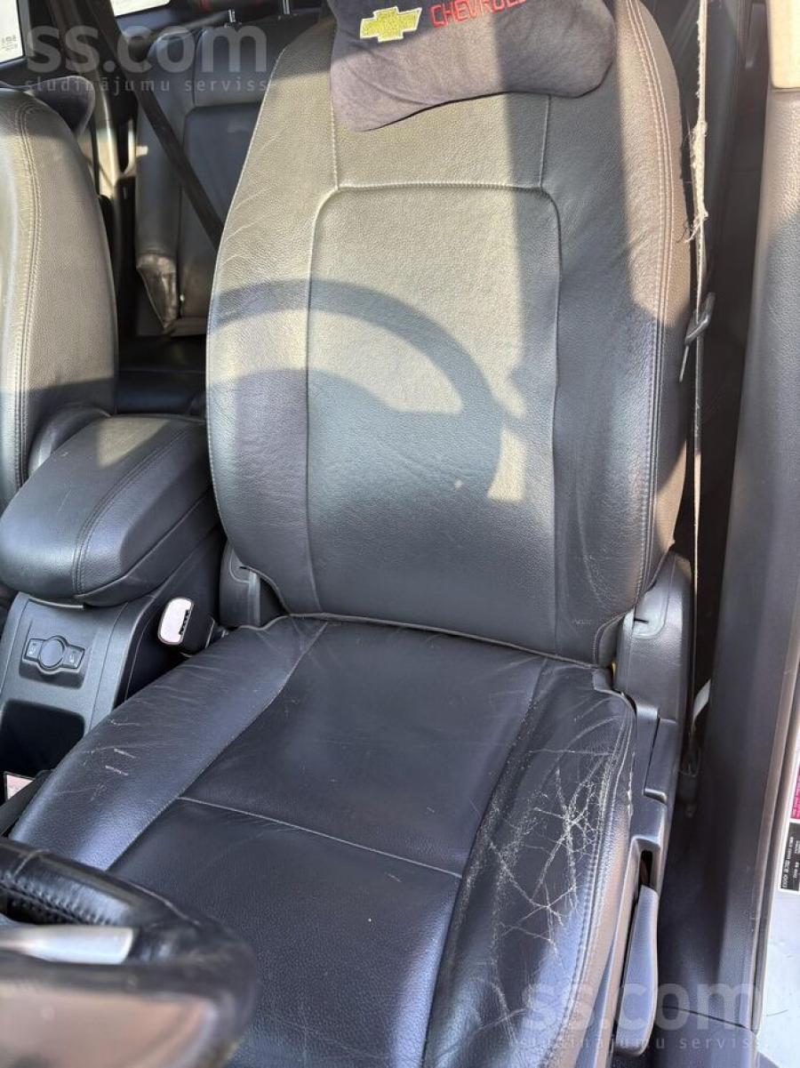 Pelēks Chevrolet Captiva 2006 Daugavpils, ar dzinēja tilpumu 2.00 L un nobraukumu 229 tūkst. km par 3550 €, foto 20 vietnē AUTOMOTO.COM.LV