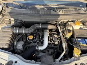 Pelēks Chevrolet Captiva 2006 Daugavpils, ar dzinēja tilpumu 2.00 L un nobraukumu 229 tūkst. km par 3550 €, foto 31 vietnē AUTOMOTO.COM.LV
