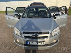 Pelēks Chevrolet Captiva 2006 Daugavpils, ar dzinēja tilpumu 2.00 L un nobraukumu 229 tūkst. km par 3550 €, foto 36 vietnē AUTOMOTO.COM.LV