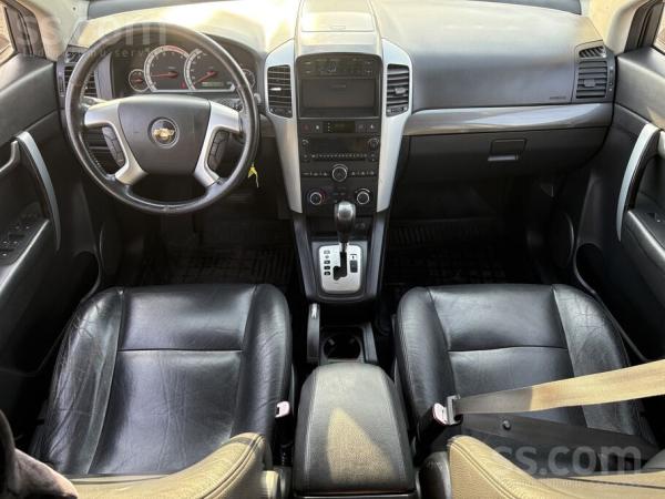 Pelēks Chevrolet Captiva 2006 Daugavpils, ar dzinēja tilpumu 2.00 L un nobraukumu 229 tūkst. km par 3550 €, foto 9 vietnē AUTOMOTO.COM.LV