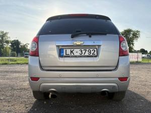Pelēks Chevrolet Captiva 2006 Daugavpils, ar dzinēja tilpumu 2.00 L un nobraukumu 229 tūkst. km par 3550 €, foto 5 vietnē AUTOMOTO.COM.LV