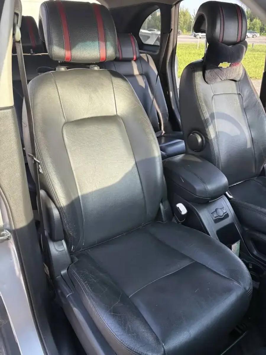 Pelēks Chevrolet Captiva 2006 Daugavpils, ar dzinēja tilpumu 2.00 L un nobraukumu 229 tūkst. km par 3550 €, foto 25 vietnē AUTOMOTO.COM.LV