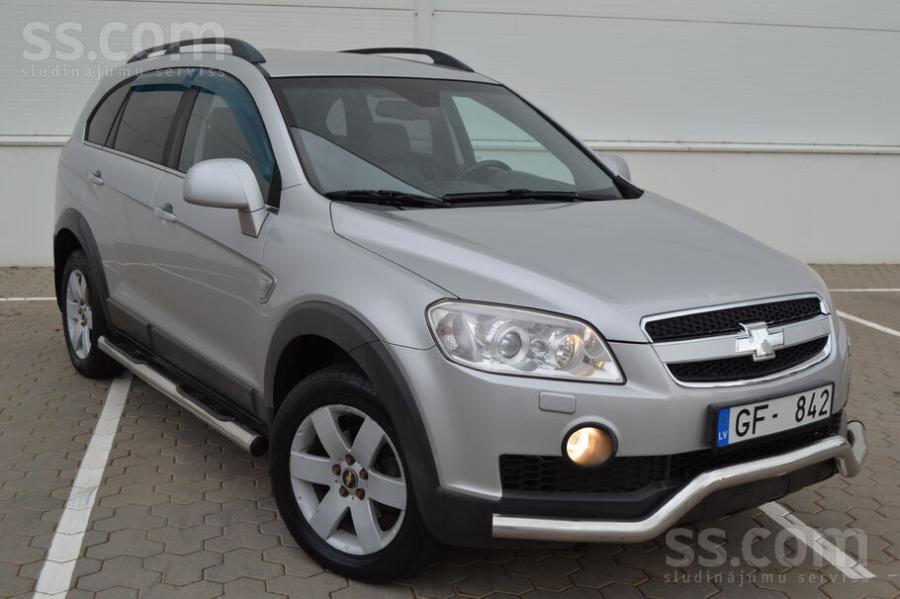Pelēks Chevrolet Captiva 2006 Rīga, ar dzinēja tilpumu 2.00 L un nobraukumu 161 tūkst. km par 2250 €, foto 4 vietnē AUTOMOTO.COM.LV