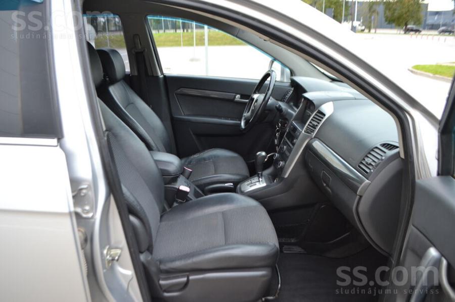 Pelēks Chevrolet Captiva 2006 Rīga, ar dzinēja tilpumu 2.00 L un nobraukumu 161 tūkst. km par 2250 €, foto 11 vietnē AUTOMOTO.COM.LV