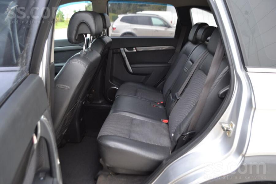 Pelēks Chevrolet Captiva 2006 Rīga, ar dzinēja tilpumu 2.00 L un nobraukumu 161 tūkst. km par 2250 €, foto 12 vietnē AUTOMOTO.COM.LV