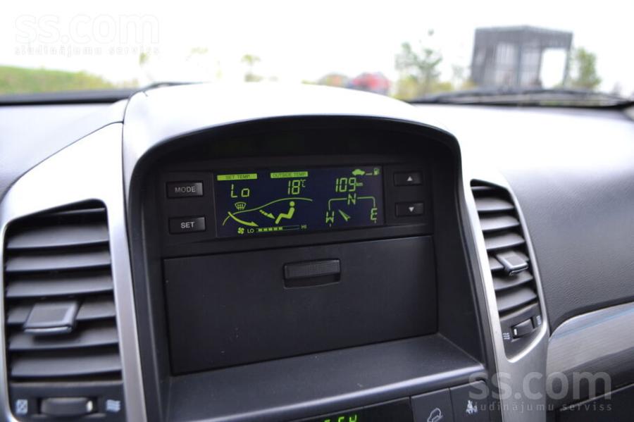 Pelēks Chevrolet Captiva 2006 Rīga, ar dzinēja tilpumu 2.00 L un nobraukumu 161 tūkst. km par 2250 €, foto 17 vietnē AUTOMOTO.COM.LV