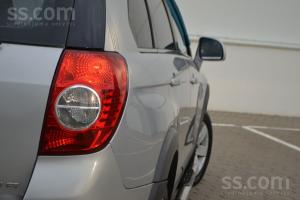 Pelēks Chevrolet Captiva 2006 Rīga, ar dzinēja tilpumu 2.00 L un nobraukumu 161 tūkst. km par 2250 €, foto 25 vietnē AUTOMOTO.COM.LV