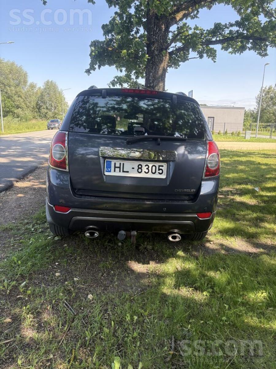 Pelēks Chevrolet Captiva 2007 Rīga, ar dzinēja tilpumu 2.00 L un nobraukumu 201 tūkst. km par 3300 €, foto 5 vietnē AUTOMOTO.COM.LV