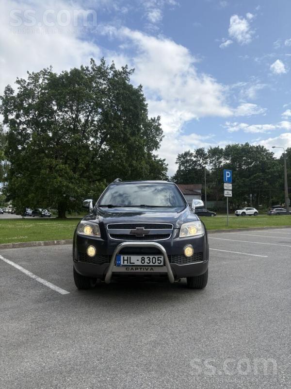 Pelēks Chevrolet Captiva 2007 Rīga, ar dzinēja tilpumu 2.00 L un nobraukumu 201 tūkst. km par 3000 €, foto 4 vietnē AUTOMOTO.COM.LV