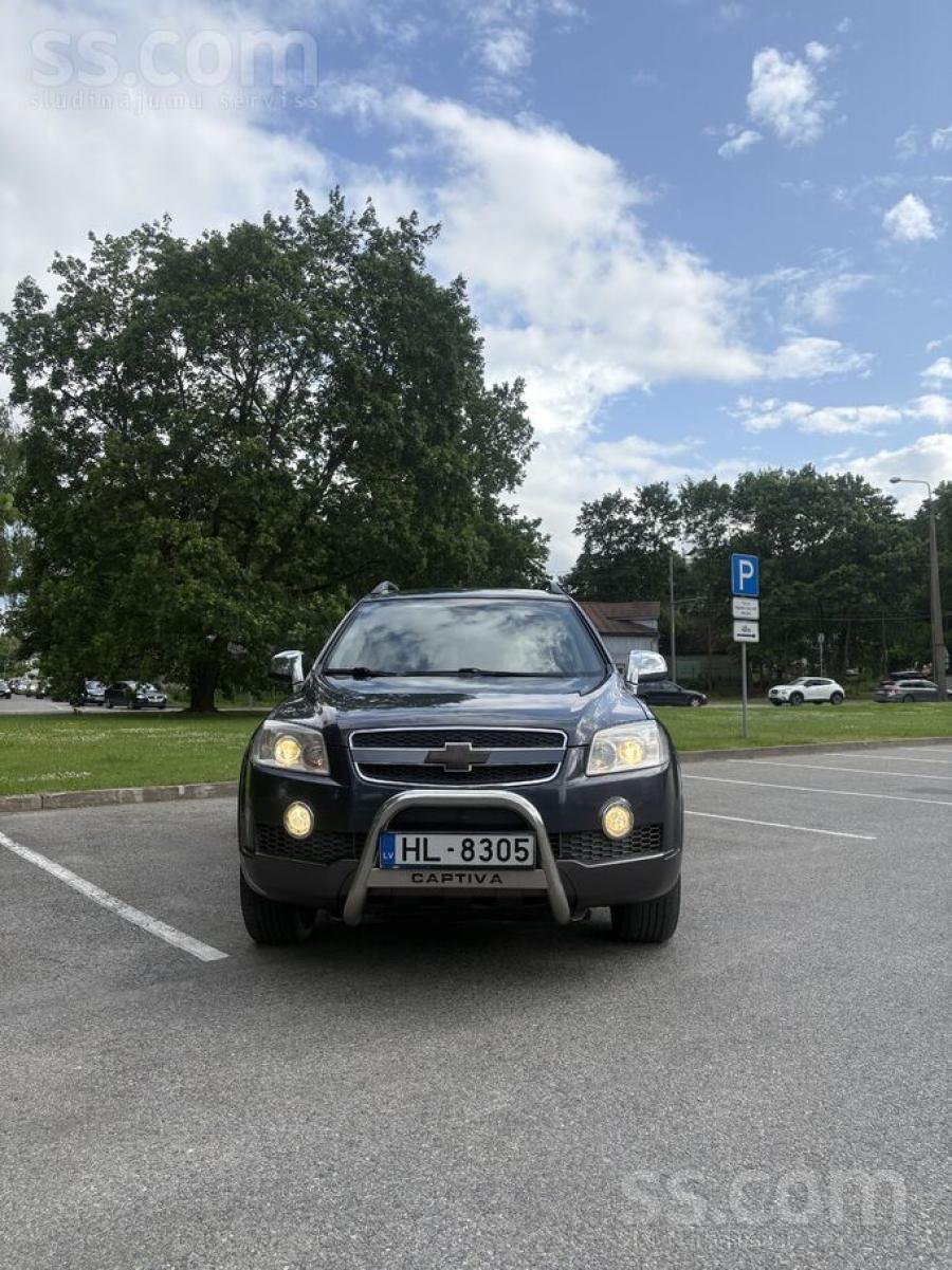 Pelēks Chevrolet Captiva 2007 Rīga, ar dzinēja tilpumu 2.00 L un nobraukumu 201 tūkst. km par 3000 €, foto 4 vietnē AUTOMOTO.COM.LV