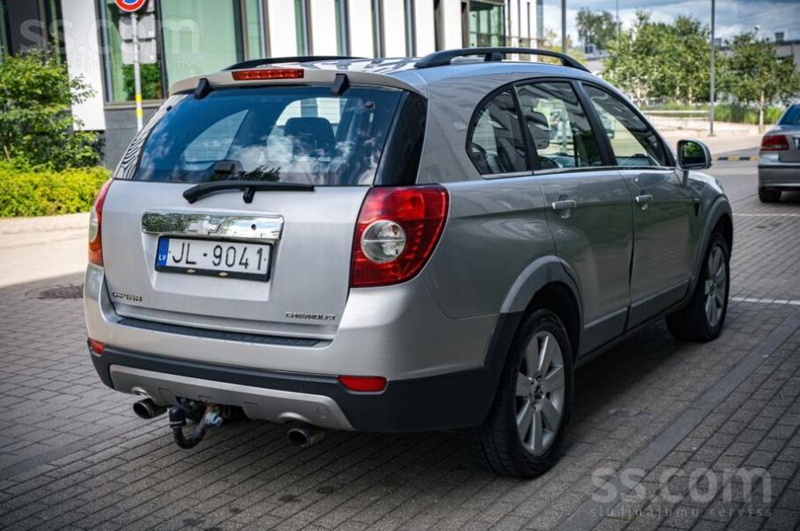 Grey Chevrolet Captiva 2007 in Riga, with an engine capacity of 2.00 L and mileage of 0 thousand km for 2490 €, photo 4 on AUTOMOTO.COM.LV