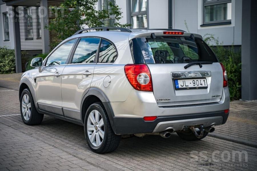 Grey Chevrolet Captiva 2007 in Riga, with an engine capacity of 2.00 L and mileage of 0 thousand km for 2490 €, photo 6 on AUTOMOTO.COM.LV