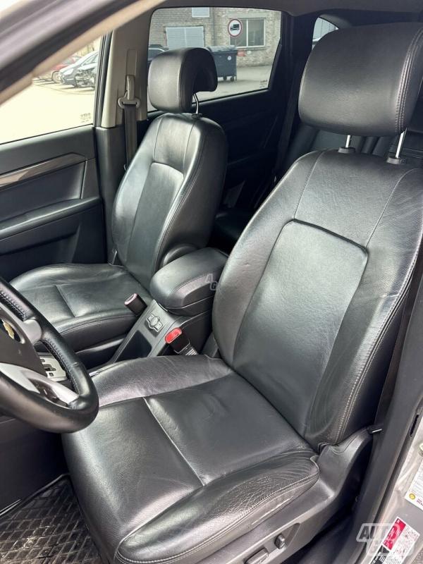 Pelēks Chevrolet Captiva 2007 Kretinga, ar dzinēja tilpumu 2.00 L un nobraukumu 288 tūkst. km par 3550 €, foto 11 vietnē AUTOMOTO.COM.LV