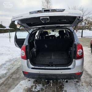 Grey Chevrolet Captiva 2007 in Ukmerge, with an engine capacity of 2.40 L and mileage of 246 thousand km for 2700 €, photo 10 on AUTOMOTO.COM.LV