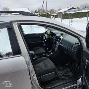 Grey Chevrolet Captiva 2007 in Ukmerge, with an engine capacity of 2.40 L and mileage of 246 thousand km for 2700 €, photo 12 on AUTOMOTO.COM.LV