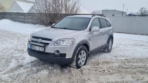 Grey Chevrolet Captiva 2007 in Kaunas, with an engine capacity of 2.40 L and mileage of 289 thousand km for 2950 €, photo  on AUTOMOTO.COM.LV