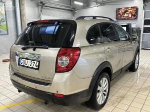 Grey Chevrolet Captiva 2007 in Vilnius, with an engine capacity of 2.00 L and mileage of 376 thousand km for 2500 €, photo 4 on AUTOMOTO.COM.LV