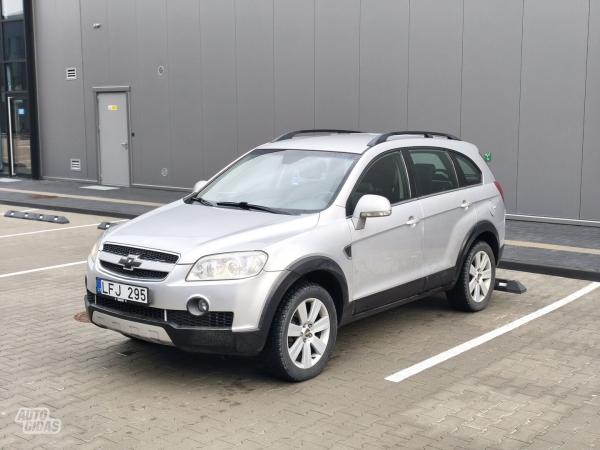 Grey Chevrolet Captiva 2007 in Vilnius, with an engine capacity of 2.00 L and mileage of 269 thousand km for 3000 €, photo 1 on AUTOMOTO.COM.LV