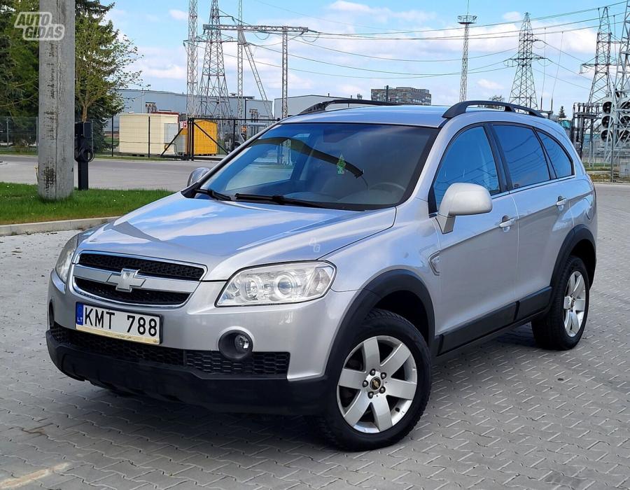 Grey Chevrolet Captiva 2007 in Siauliai, with an engine capacity of 2.00 L and mileage of 250 thousand km for 2550 €, photo 3 on AUTOMOTO.COM.LV