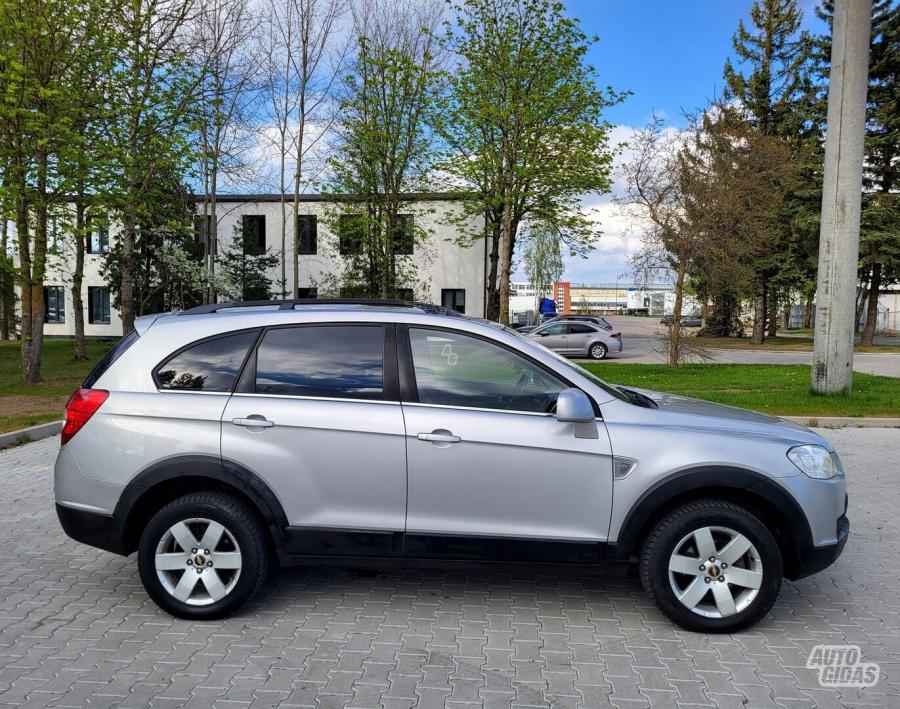 Grey Chevrolet Captiva 2007 in Siauliai, with an engine capacity of 2.00 L and mileage of 250 thousand km for 2550 €, photo 16 on AUTOMOTO.COM.LV