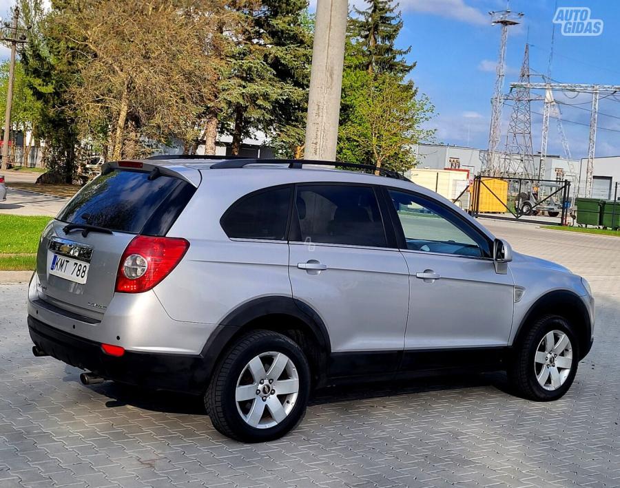 Grey Chevrolet Captiva 2007 in Siauliai, with an engine capacity of 2.00 L and mileage of 250 thousand km for 2550 €, photo 17 on AUTOMOTO.COM.LV