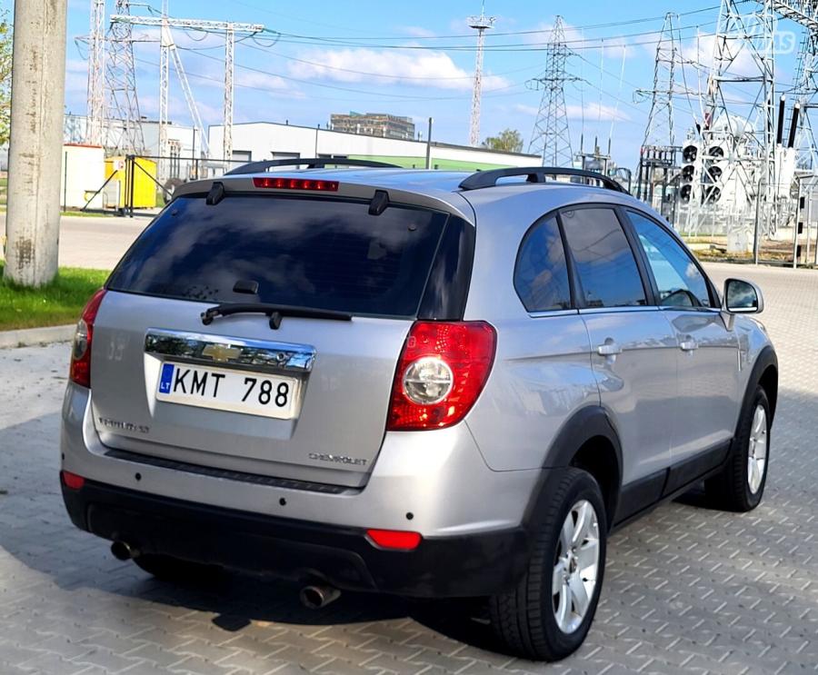 Grey Chevrolet Captiva 2007 in Siauliai, with an engine capacity of 2.00 L and mileage of 250 thousand km for 2550 €, photo 18 on AUTOMOTO.COM.LV