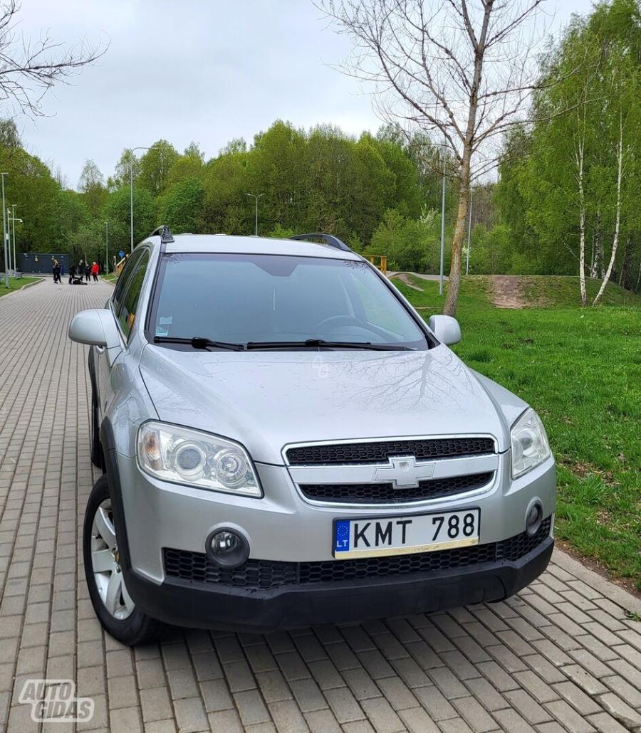 Grey Chevrolet Captiva 2007 in Siauliai, with an engine capacity of 2.00 L and mileage of 250 thousand km for 2550 €, photo 3 on AUTOMOTO.COM.LV