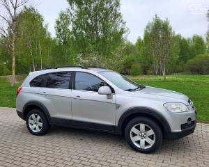 Grey Chevrolet Captiva 2007 in Siauliai, with an engine capacity of 2.00 L and mileage of 250 thousand km for 2550 €, photo 5 on AUTOMOTO.COM.LV
