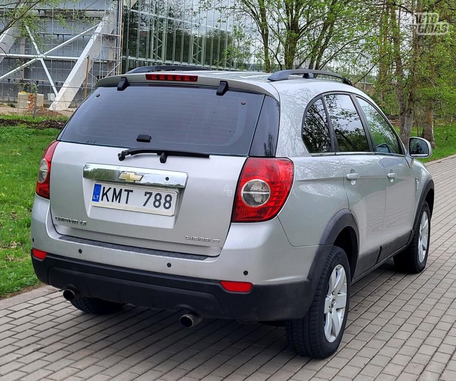Grey Chevrolet Captiva 2007 in Siauliai, with an engine capacity of 2.00 L and mileage of 250 thousand km for 2550 €, photo 8 on AUTOMOTO.COM.LV