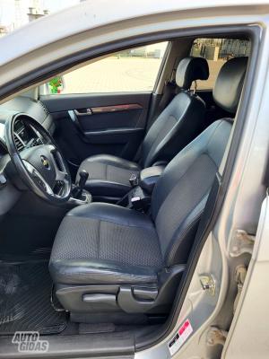 Grey Chevrolet Captiva 2007 in Siauliai, with an engine capacity of 2.00 L and mileage of 250 thousand km for 2550 €, photo 20 on AUTOMOTO.COM.LV