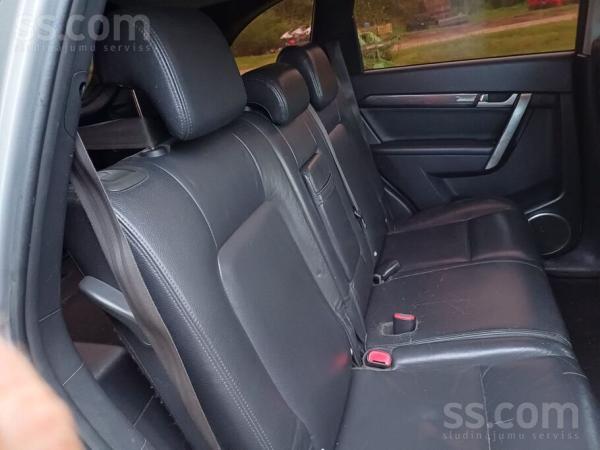 Grey Chevrolet Captiva 2007 in Bauska, with an engine capacity of 2.00 L and mileage of 287 thousand km for 2500 €, photo 7 on AUTOMOTO.COM.LV