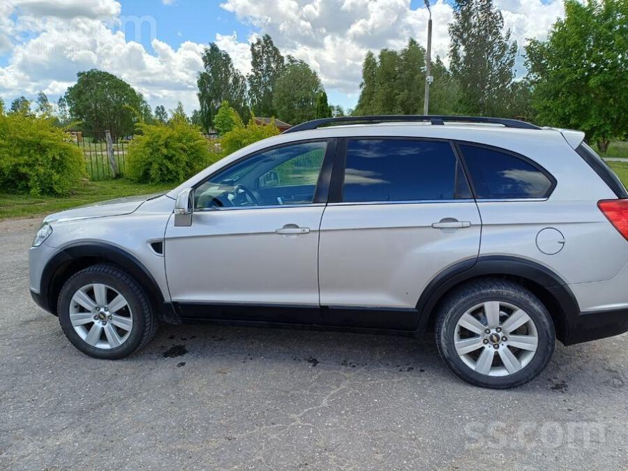 Pelēks Chevrolet Captiva 2007 Bauska, ar dzinēja tilpumu 2.00 L un nobraukumu 287 tūkst. km par 1995 €, foto 8 vietnē AUTOMOTO.COM.LV